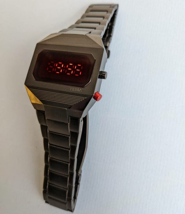 Yema Led Kavinsky : une montre rétro-futuriste - Montres Passion